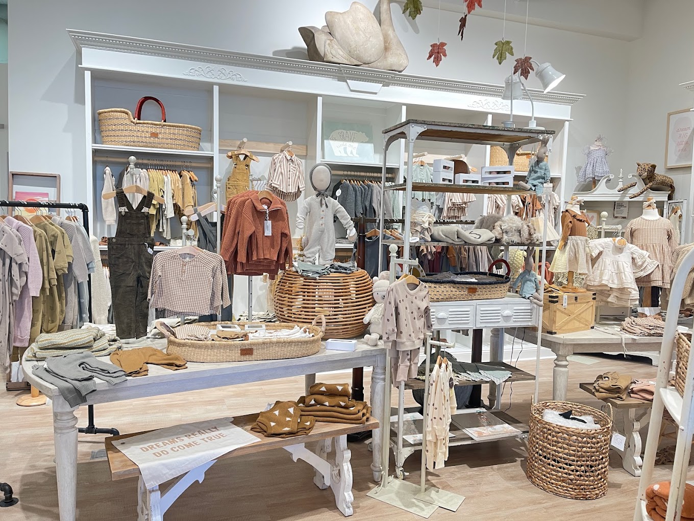 6 Best Indianapolis Baby and Child Boutiques to Check Out!